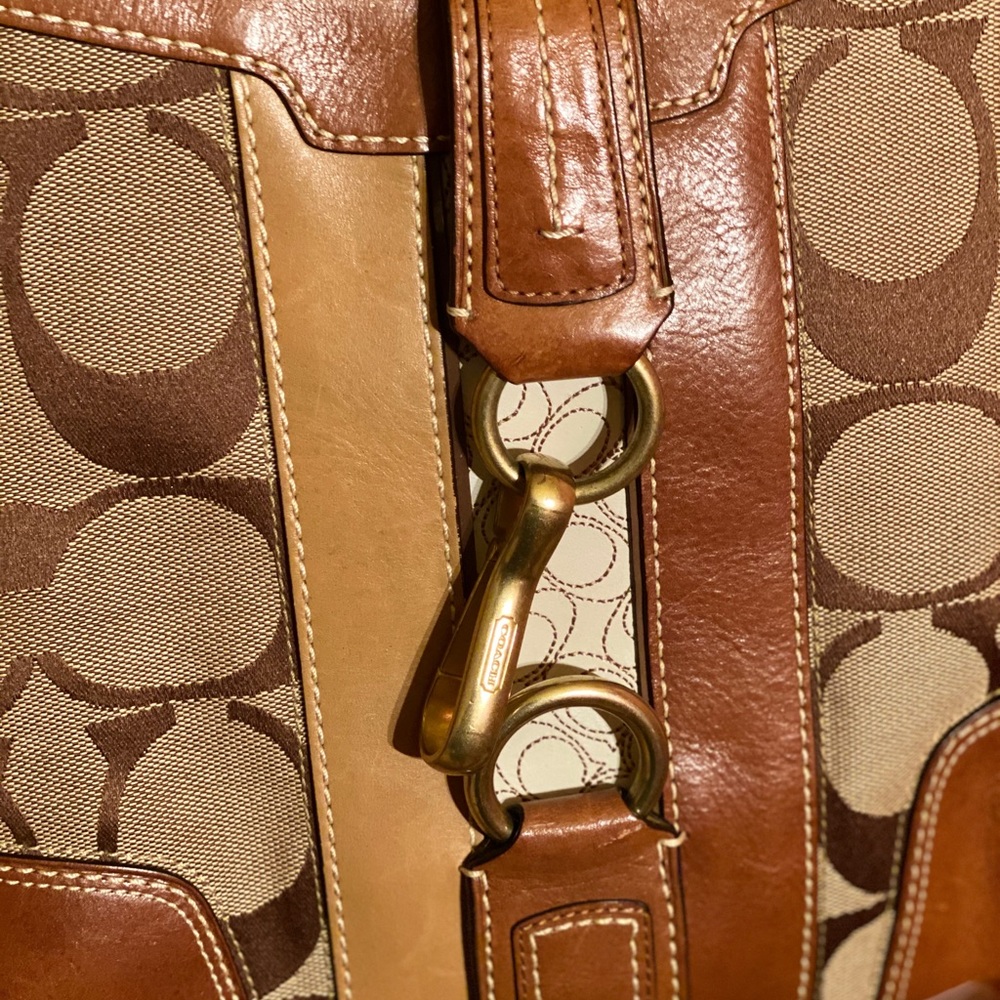 Coach “Hampton” Hobo In Signature Coach Fabric - Gem
